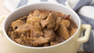 How to Cook The Best Lechon Paksiw - Eat Like Pinoy