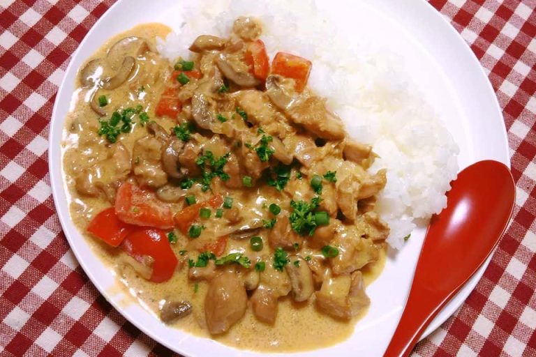 How To Cook The Best Chicken Ala King Recipe | Eat Like Pinoy