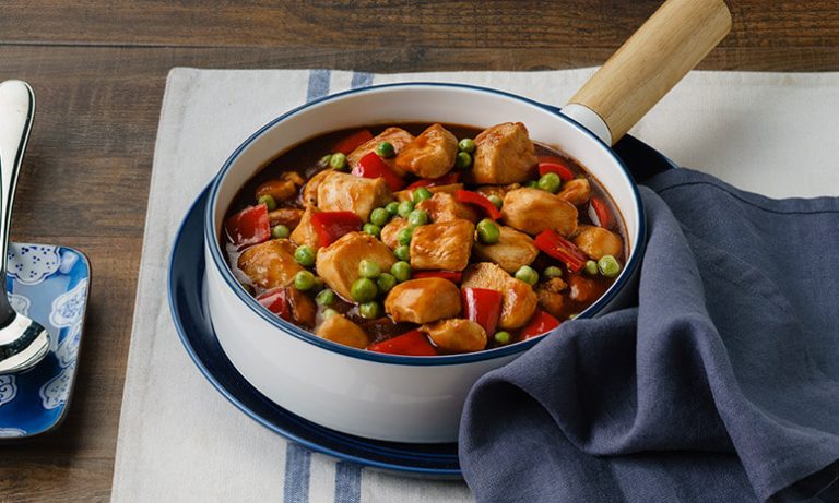 How To Cook The Best Chicken Guisantes | Eat Like Pinoy